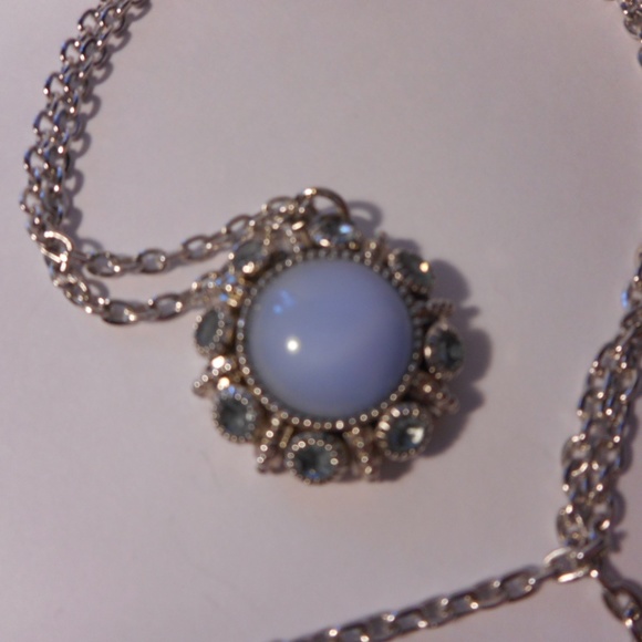 Avon | Jewelry | Vintage Avon Blue Silver Tone Pendant Necklace | Poshmark